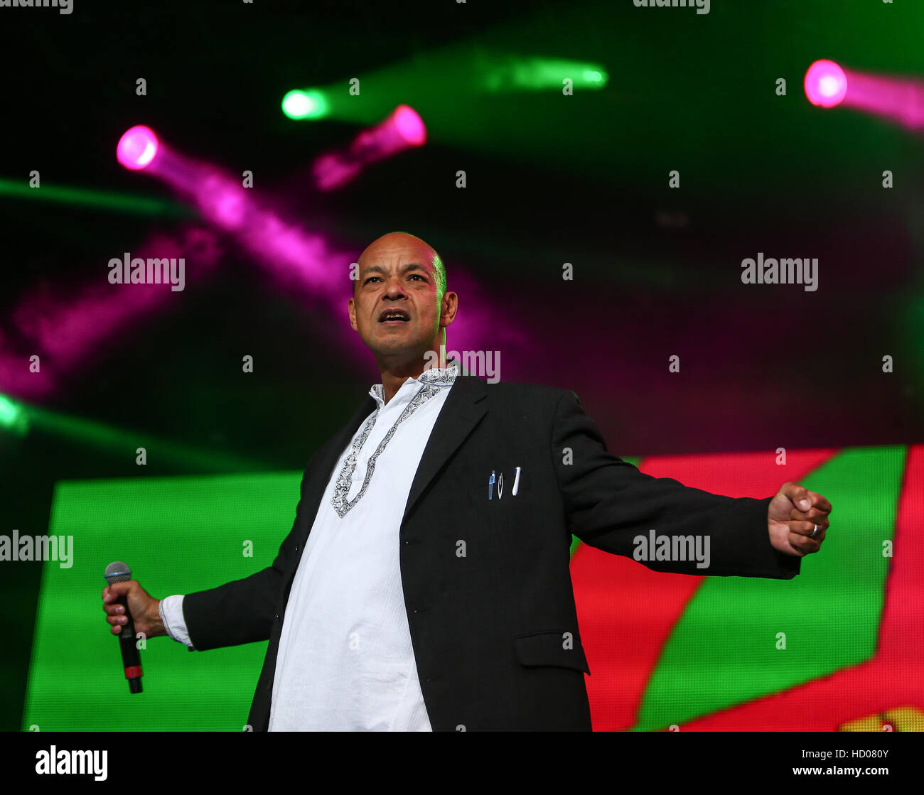Rewind South Festival - Performances - Henley-on-Thames Roland Gift ...