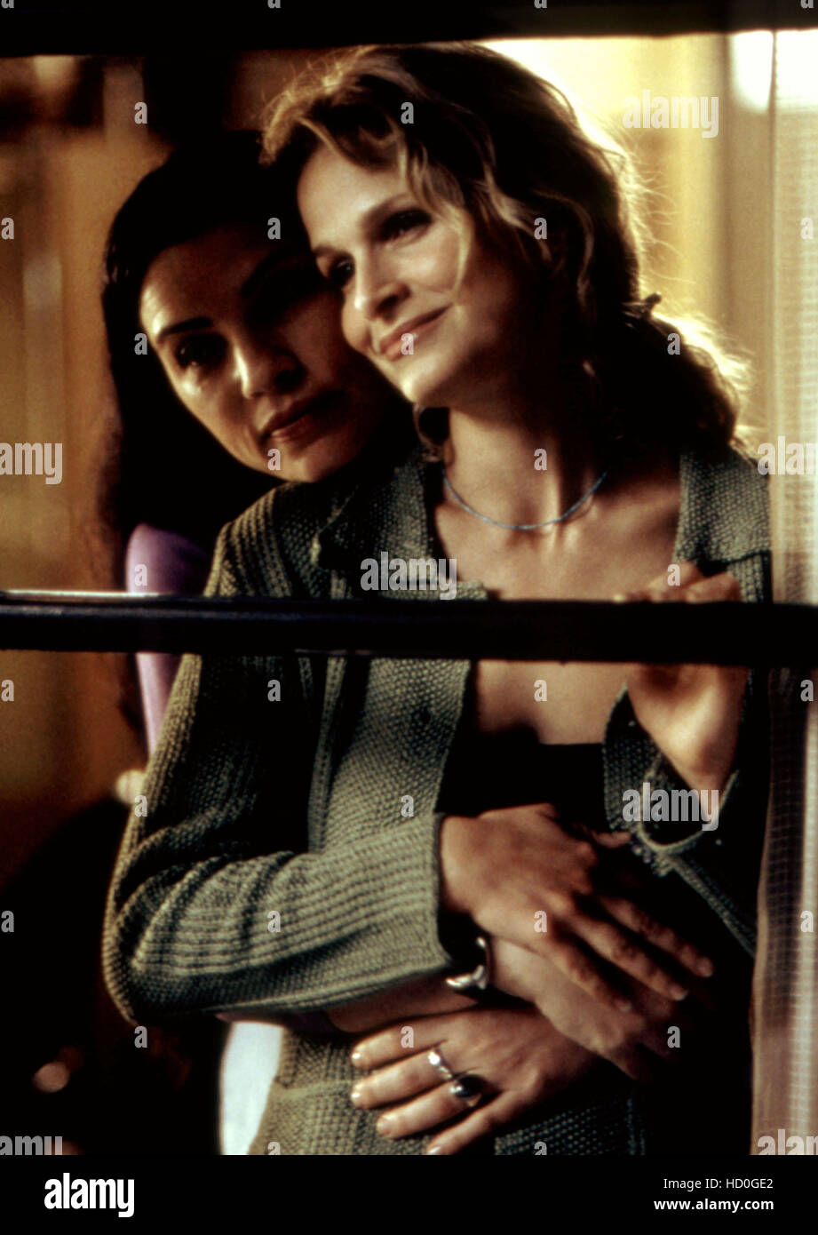 WHAT'S COOKING?, Julianna Margulies and Kyra Sedgwick , 2000, (c ...