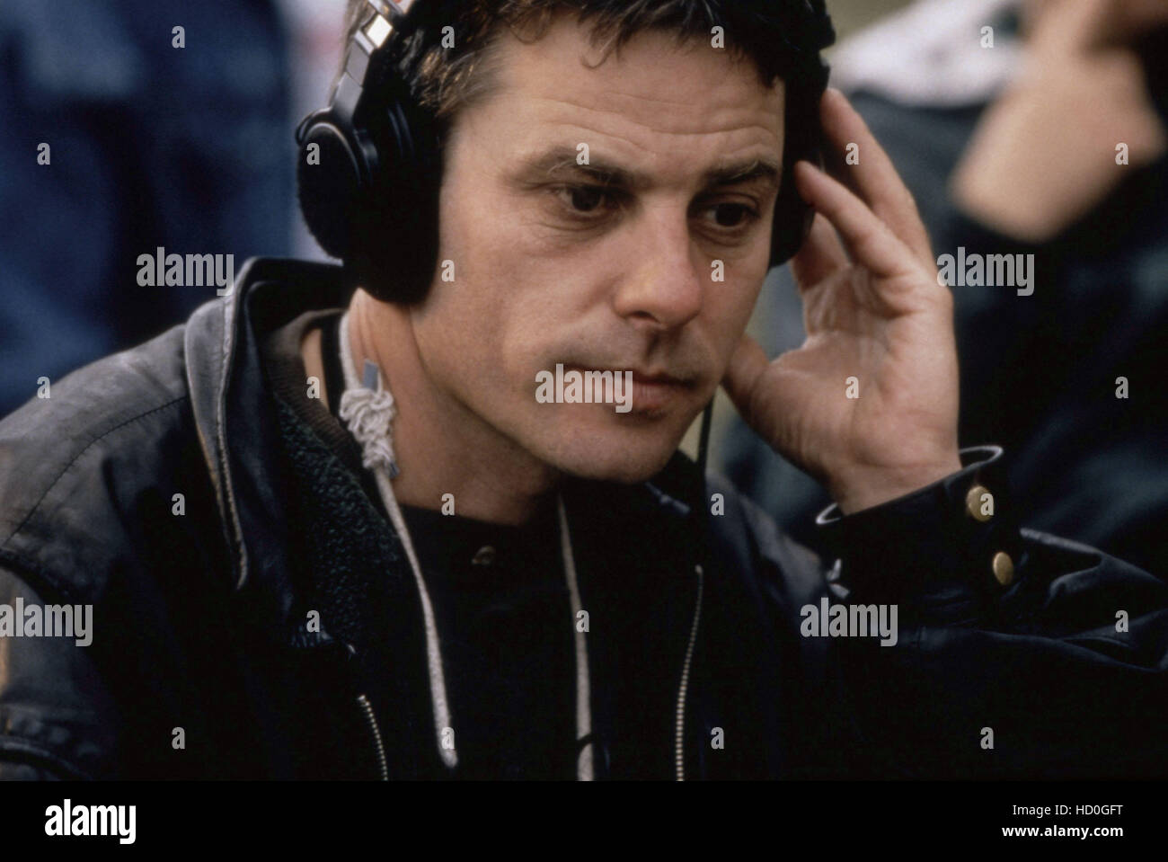 WHAT DREAMS MAY COME, director Vincent Ward, on set, 1998. (c)PolyGram ...