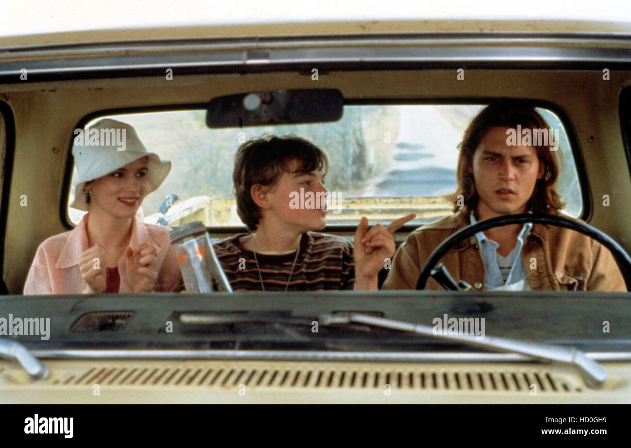 WHAT'S EATING GILBERT GRAPE?, Juliette Lewis, Leonardo Di Caprio ...