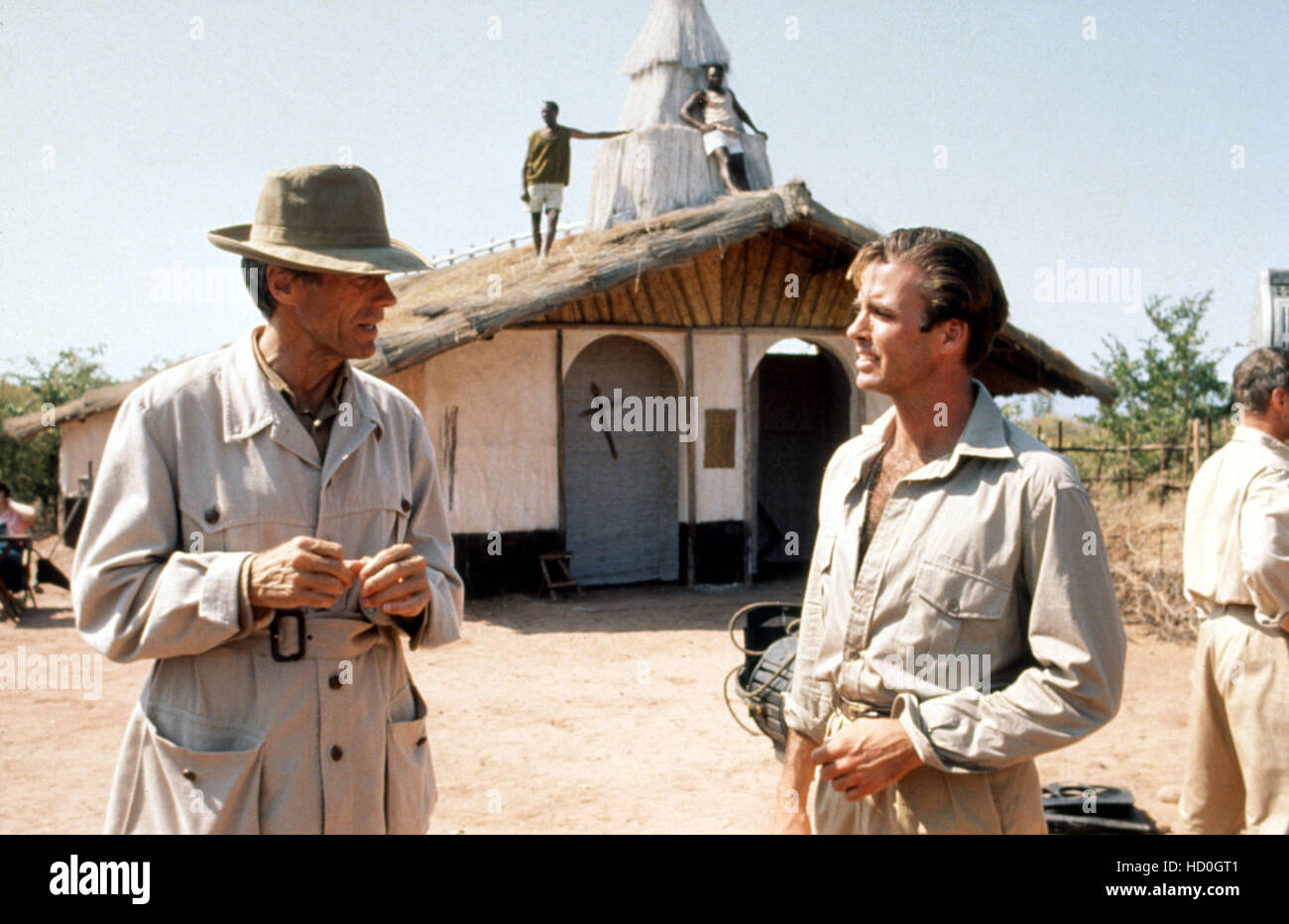 WHITE HUNTER BLACK HEART, Clint Eastwood, Jeff Fahey on set, 1990, (c ...