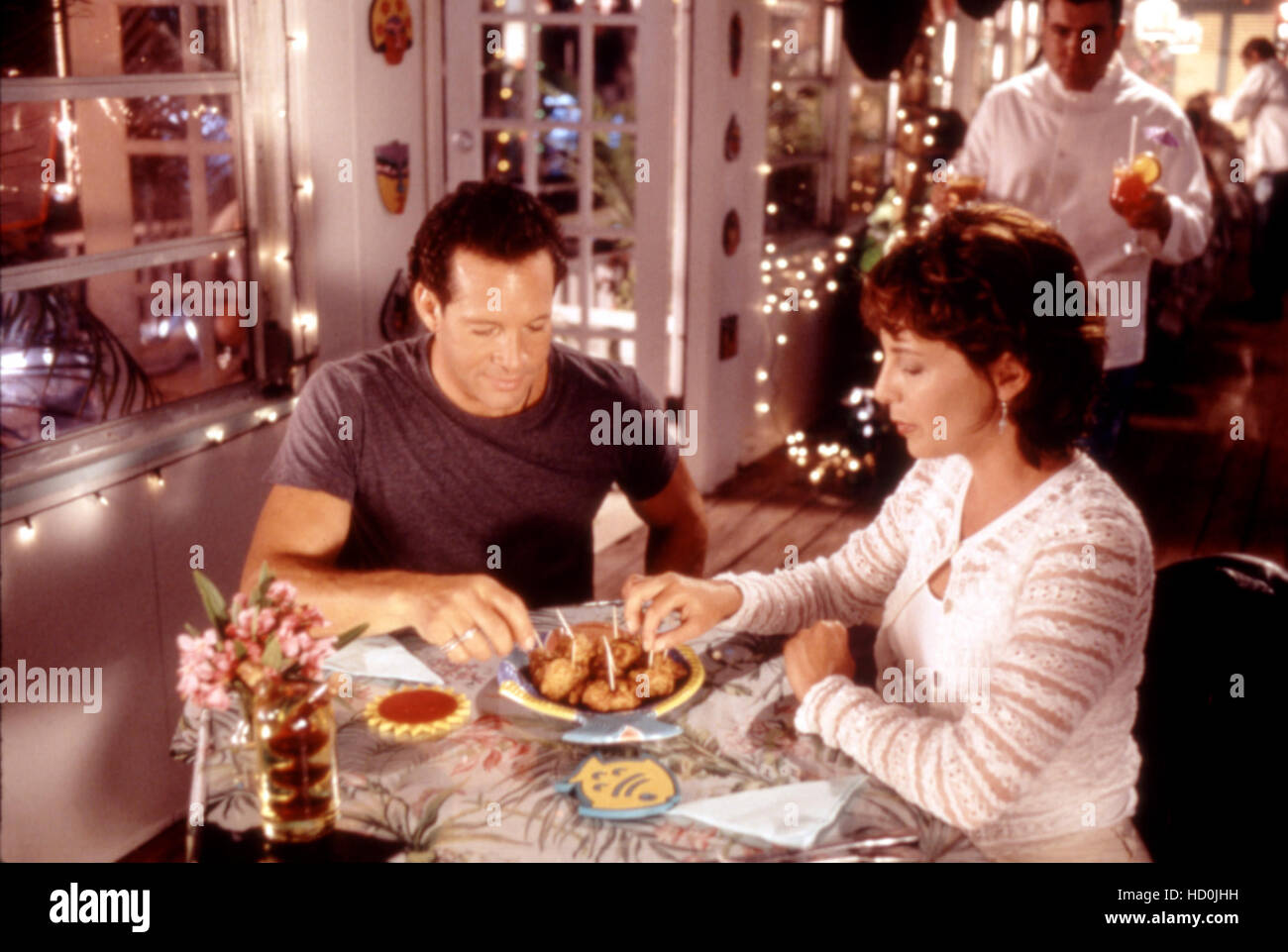 ZEUS AND ROXANNE, Steve Guttenberg, Kathleen Quinlan, 1997, (c)MGM ...