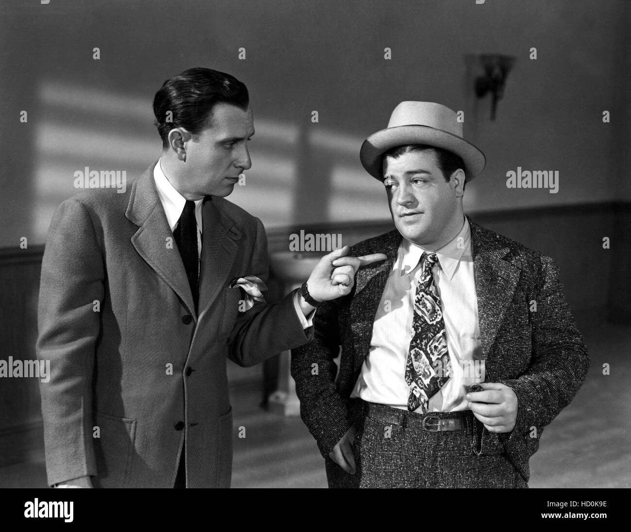 BUD ABBOTT and LOU COSTELLO [Abbott & Costello] do one of their ...