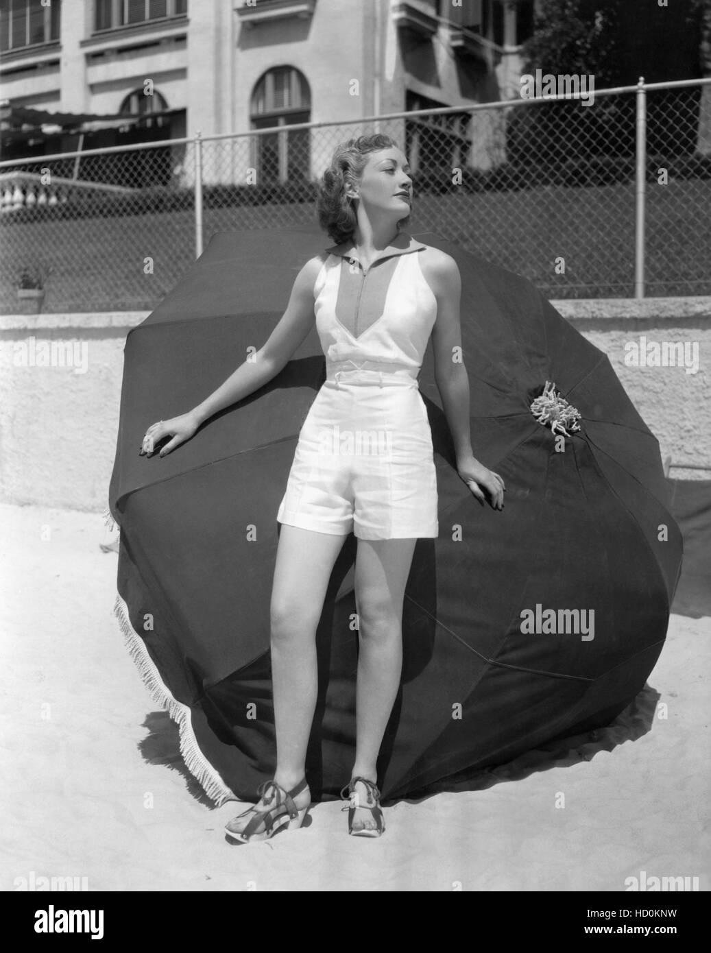 Alice Eden (aka Rowena Cook), RKO Radio studio contract winner, 1939 ...