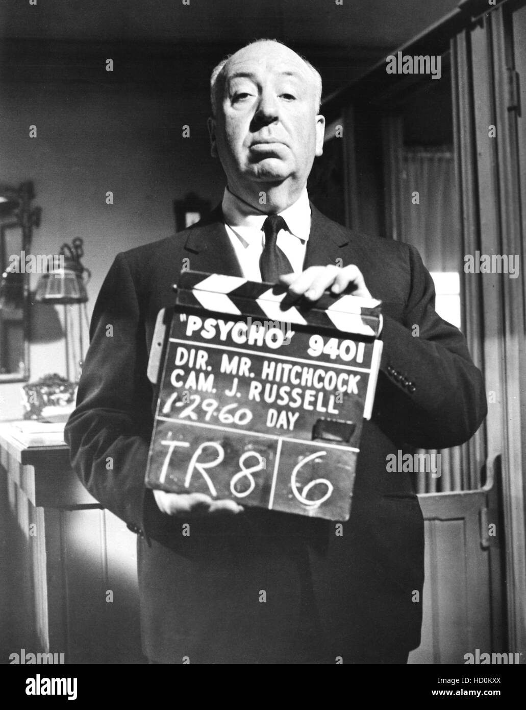 PSYCHO, Alfred Hitchcock on set, 1960 Stock Photo - Alamy