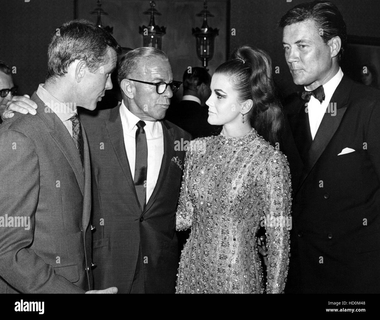 JOHNNY CARSON, GEORGE BURNS, ANN-MARGRET and ROGER SMITH at opening ...