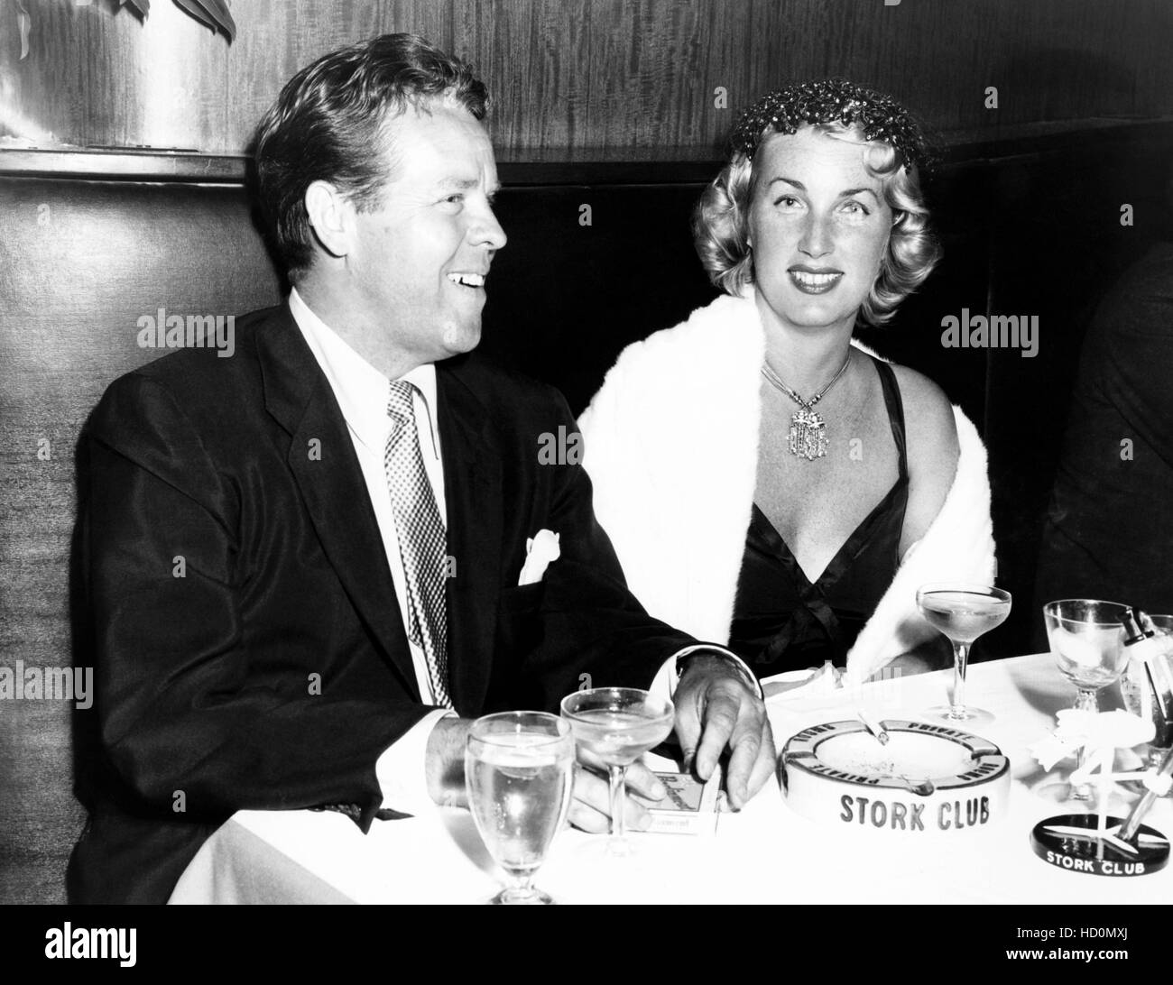 Arthur Lake, left, and his wife, Patricia Van Cleve, (allegedly the ...