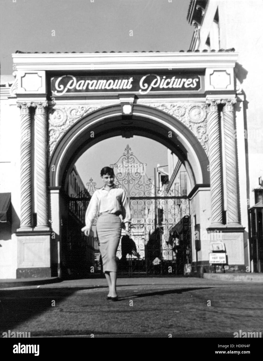 Audrey Hepburn outside of Paramount Studios, early 1950s Stock Photo ...