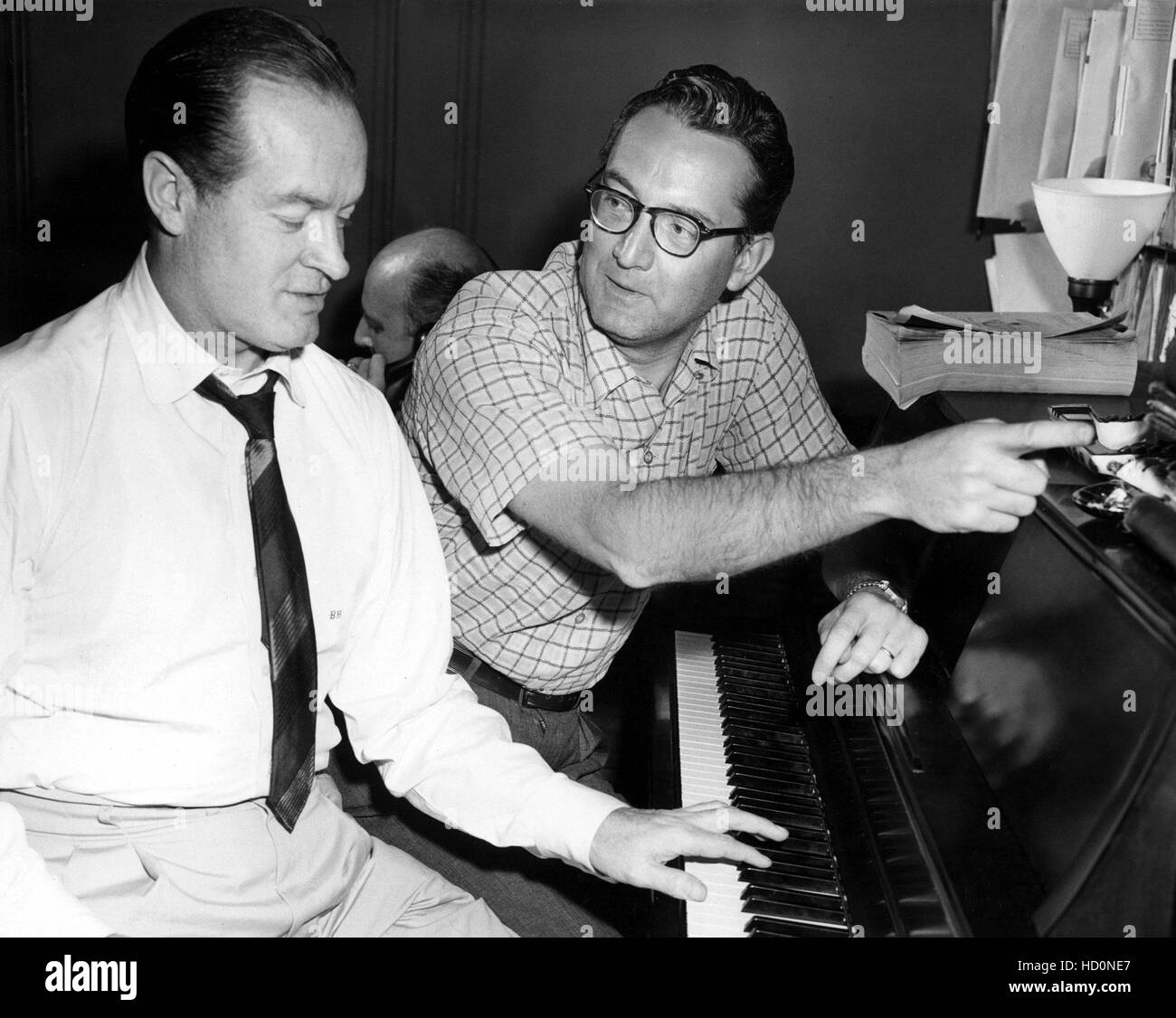 Bob Hope, Steve Allen at the piano, 1958 Stock Photo - Alamy