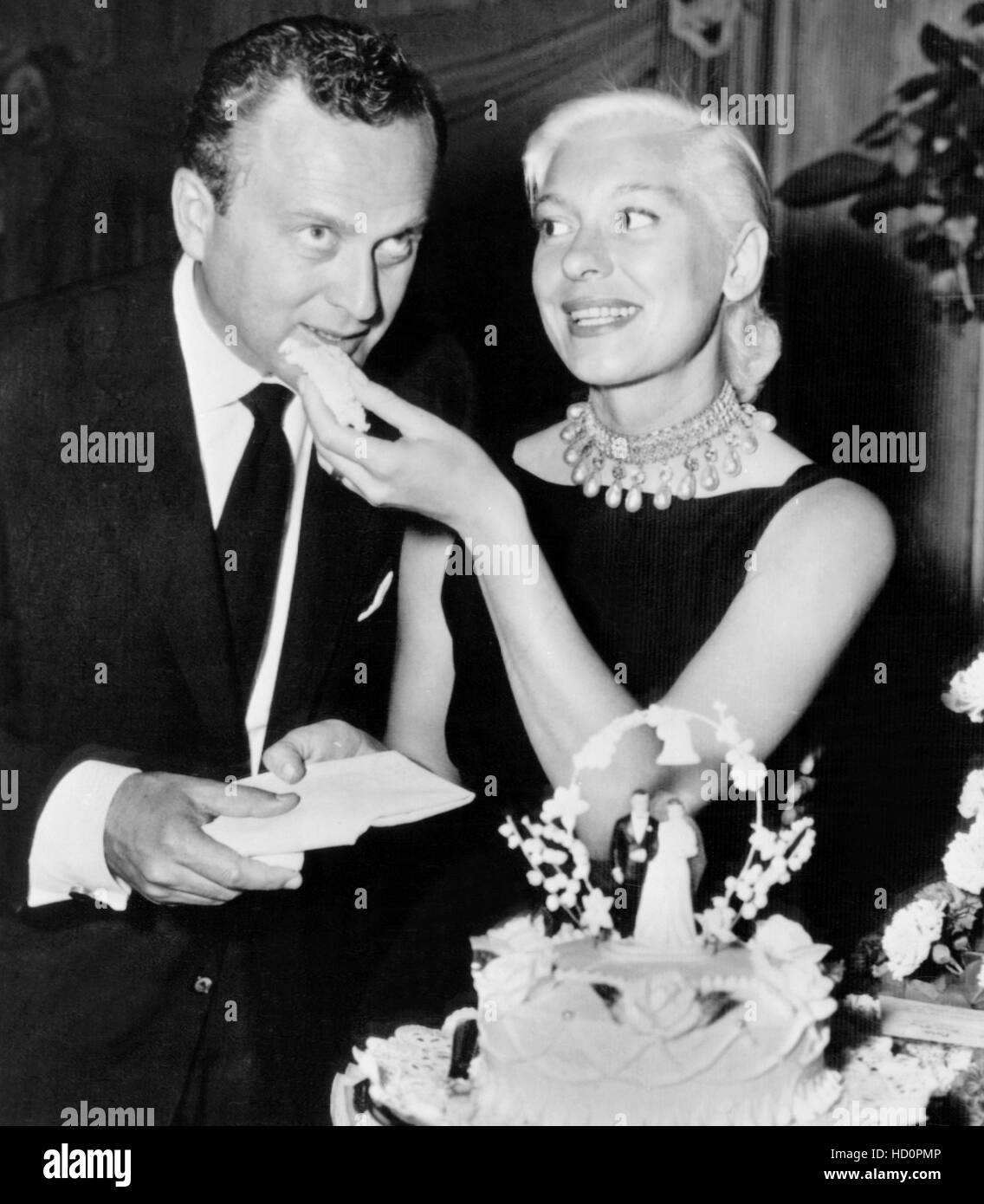 The Las Vegas wedding of Carol Channing, right, and her third husband ...