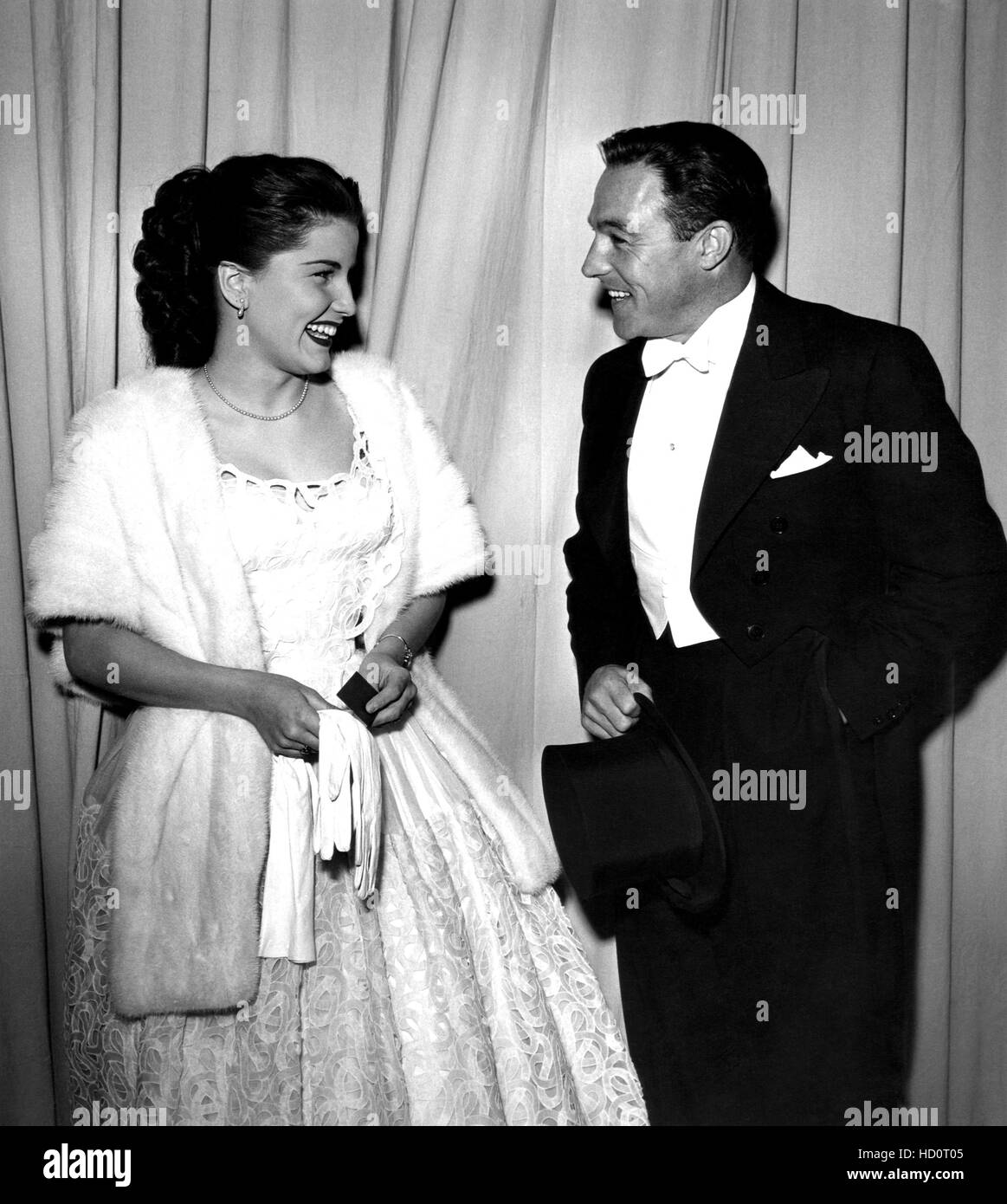 Debra Paget and Gene Kelly backstage at the Academy Awards, 1951 Stock ...
