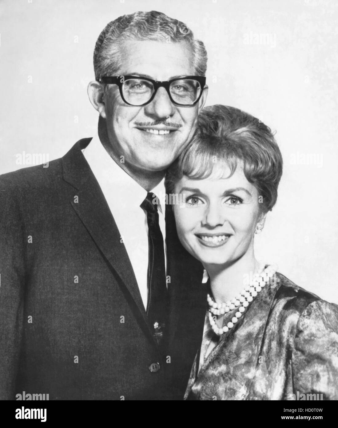 From left: Harry Karl, Debbie Reynolds in their wedding picture, 1960 ...