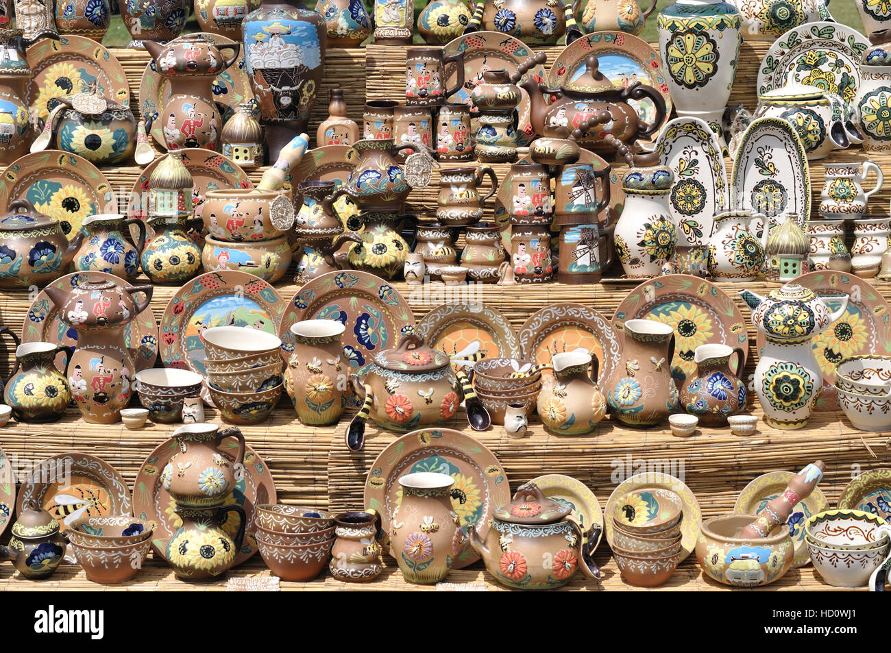 sets of Ukrainian ceramic souvenirs Stock Photo - Alamy