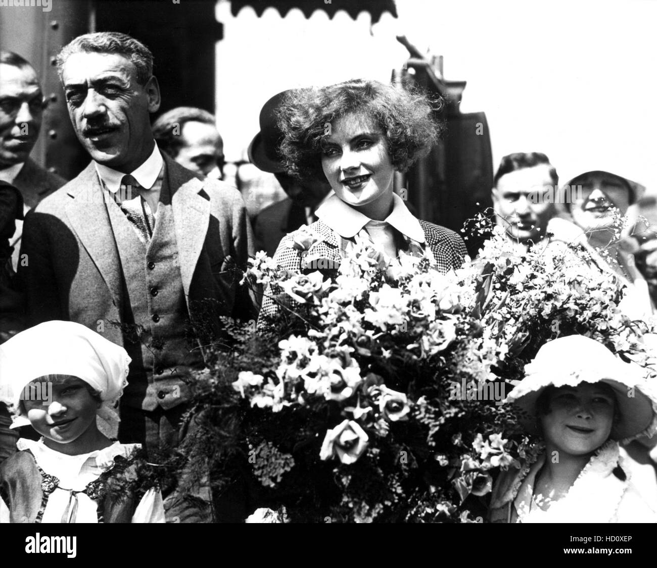 Mauritz Stiller, Greta Garbo arriving in the United States, 1925 Stock ...