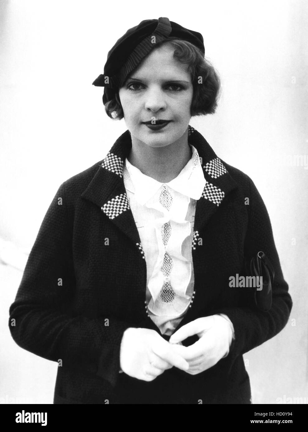 Eccentric dancer Harriet Hoctor, arriving in New York on the S.S. Ile ...