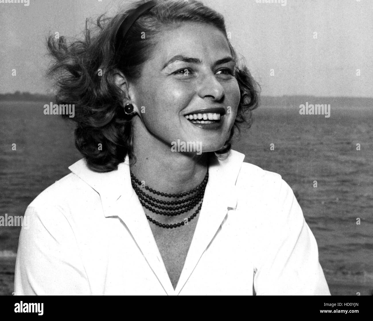Ingrid Bergman relaxing on the Riviera in the mid 1950s Stock Photo - Alamy