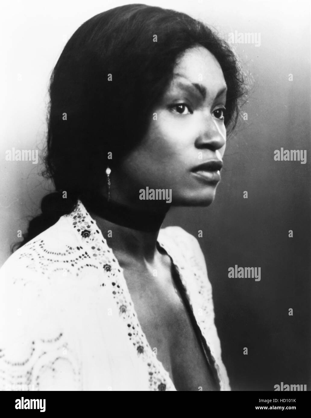 Mezzo soprano opera singer Black and White Stock Photos & Images - Alamy