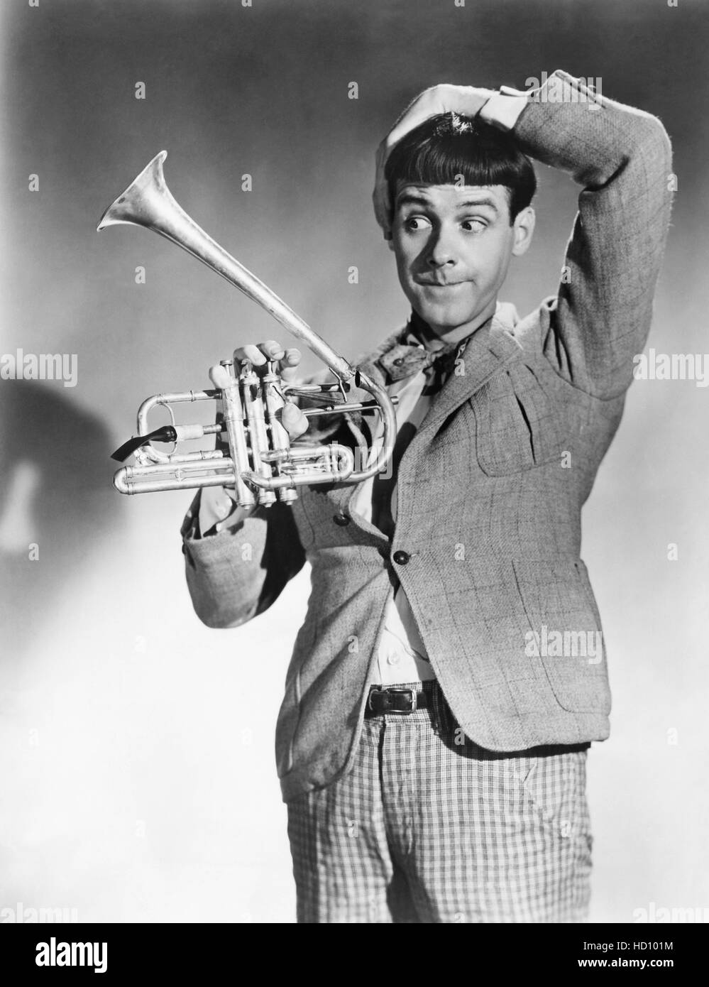 Ish Kabibble, (aka Merwyn Bogue), with Kay Kyser's Kollege of Musical ...