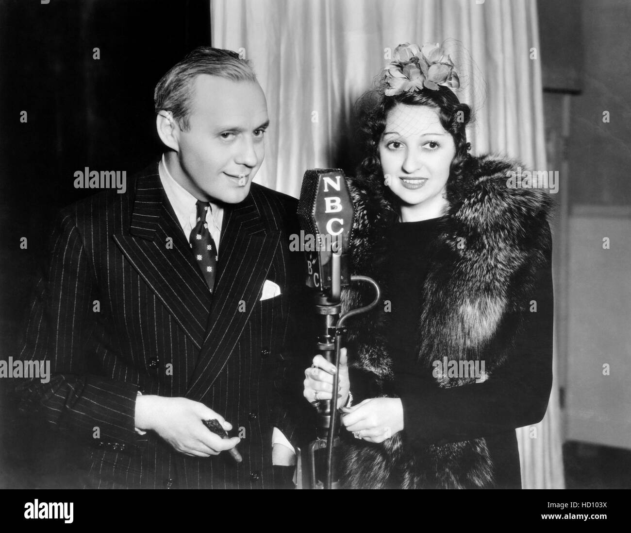 Jack Benny, Mary Livingston, N.B.C.-Red Network, 1936 Stock Photo - Alamy