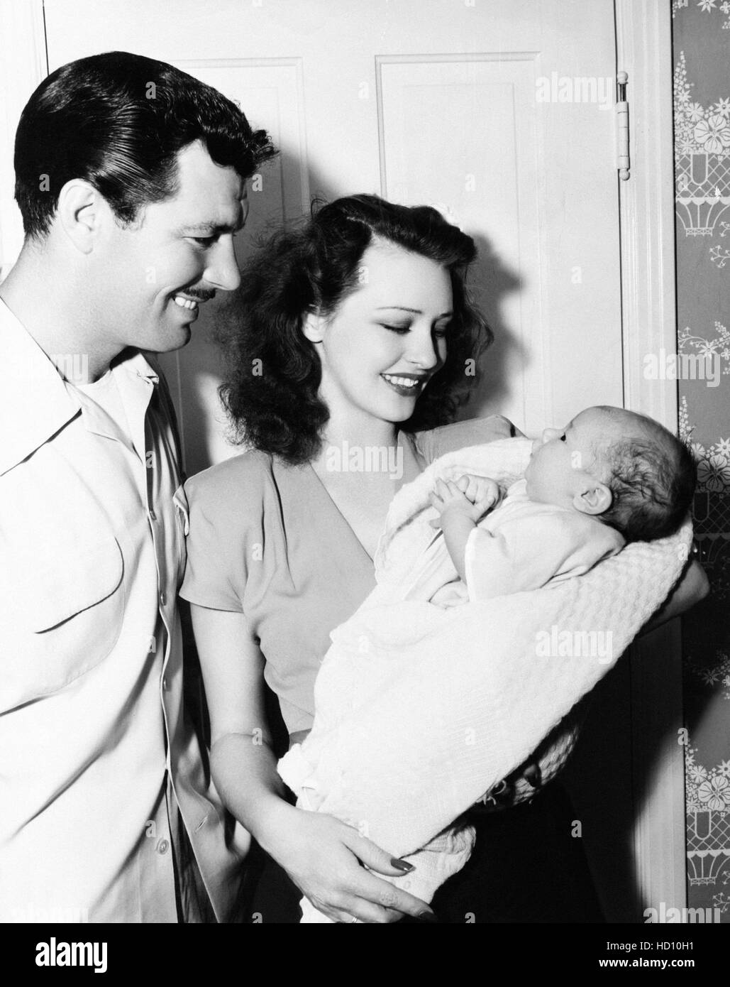 James Craig, left, and his first wife, Jane Craig, with their son ...