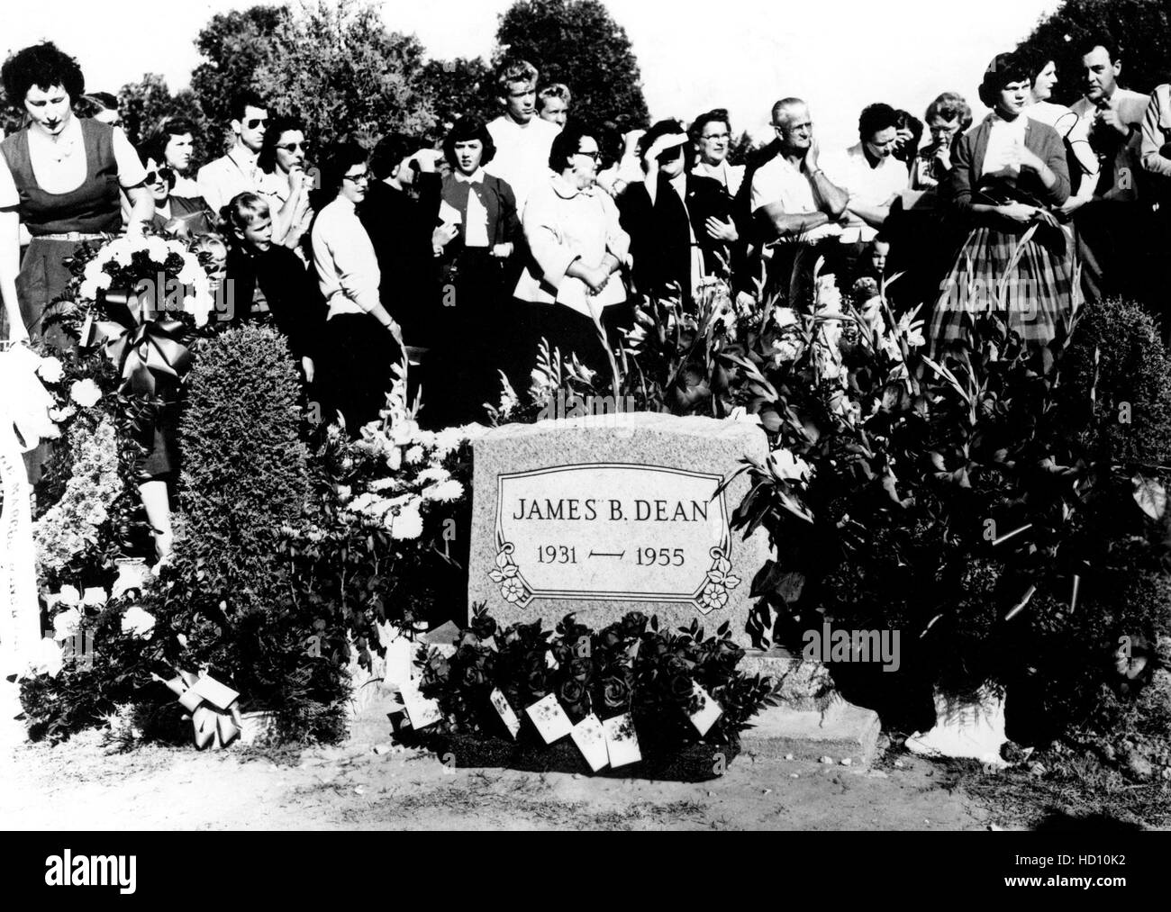 JAMES DEAN's grave, 1955 Stock Photo - Alamy