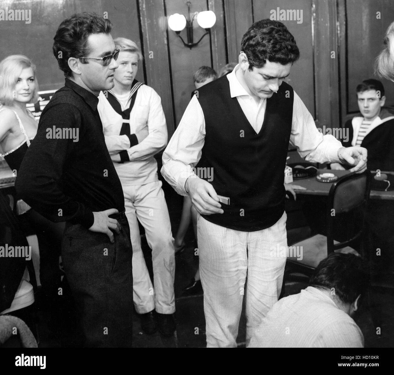 THE YOUNG GIRLS OF ROCHEFORT, (aka DEMOISELLES DE ROCHEFORT), Dorothee ...