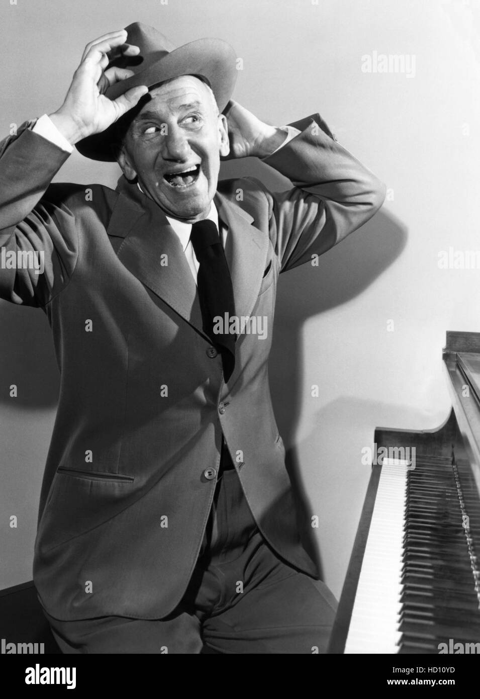 Jimmy Durante, ca. 1950s Stock Photo - Alamy