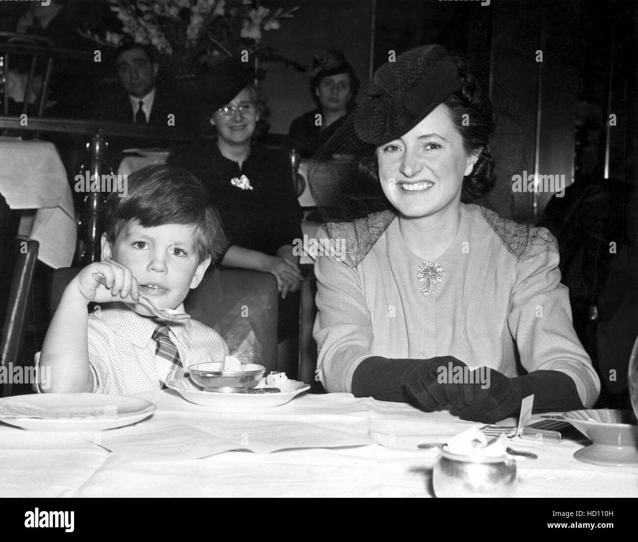 Tarquin Olivier, Jill Esmond (son and former wife of Laurence Olivier ...