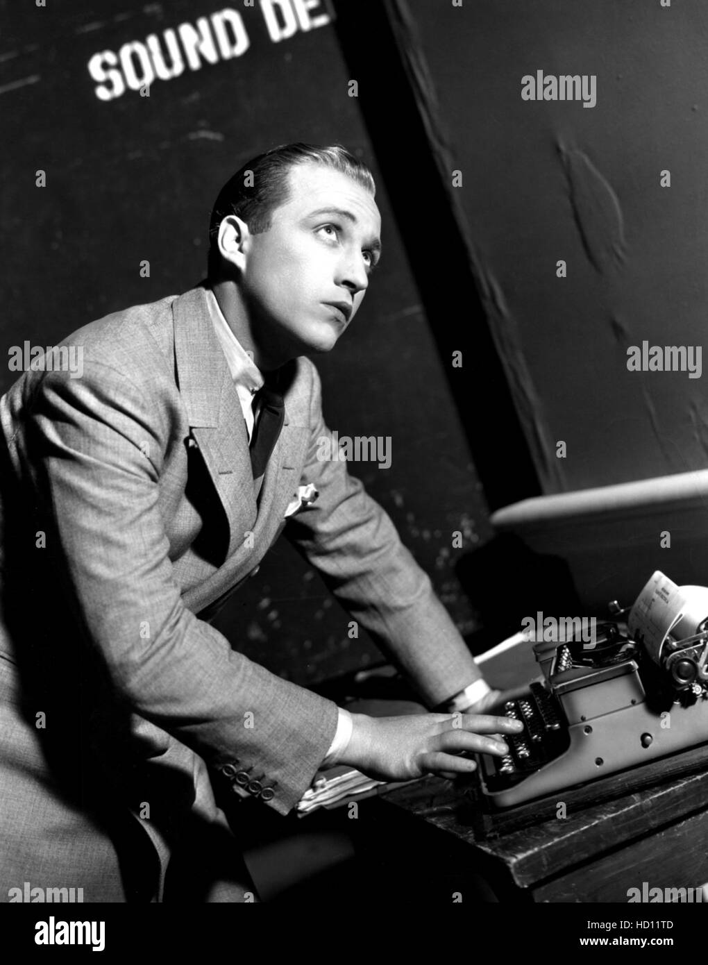 Bing Crosby on the set of LEARN TO CROON, 1933 Stock Photo - Alamy