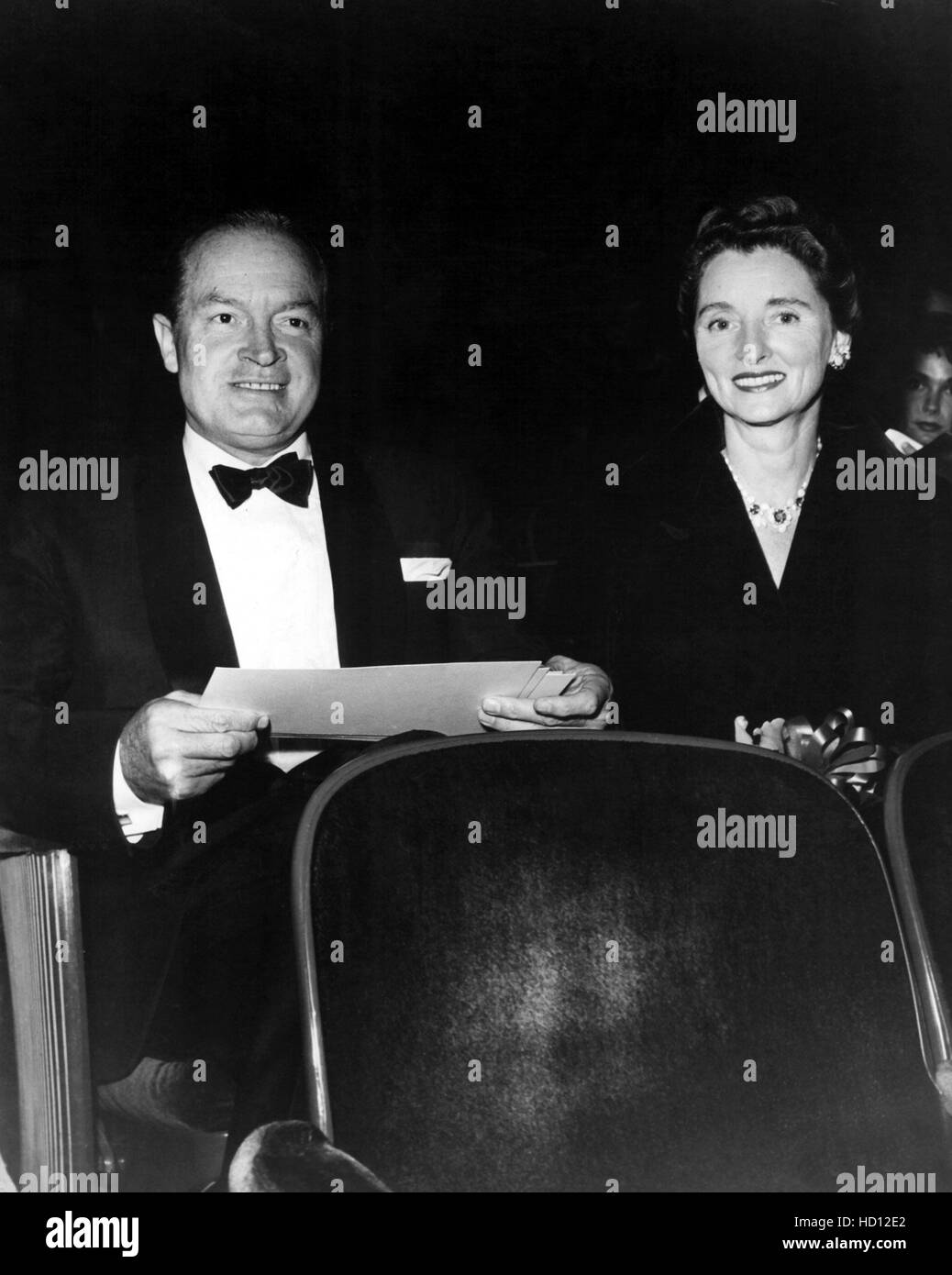 Bob Hope, Delores Hope at the premiere of GIANT at the Grauman's ...