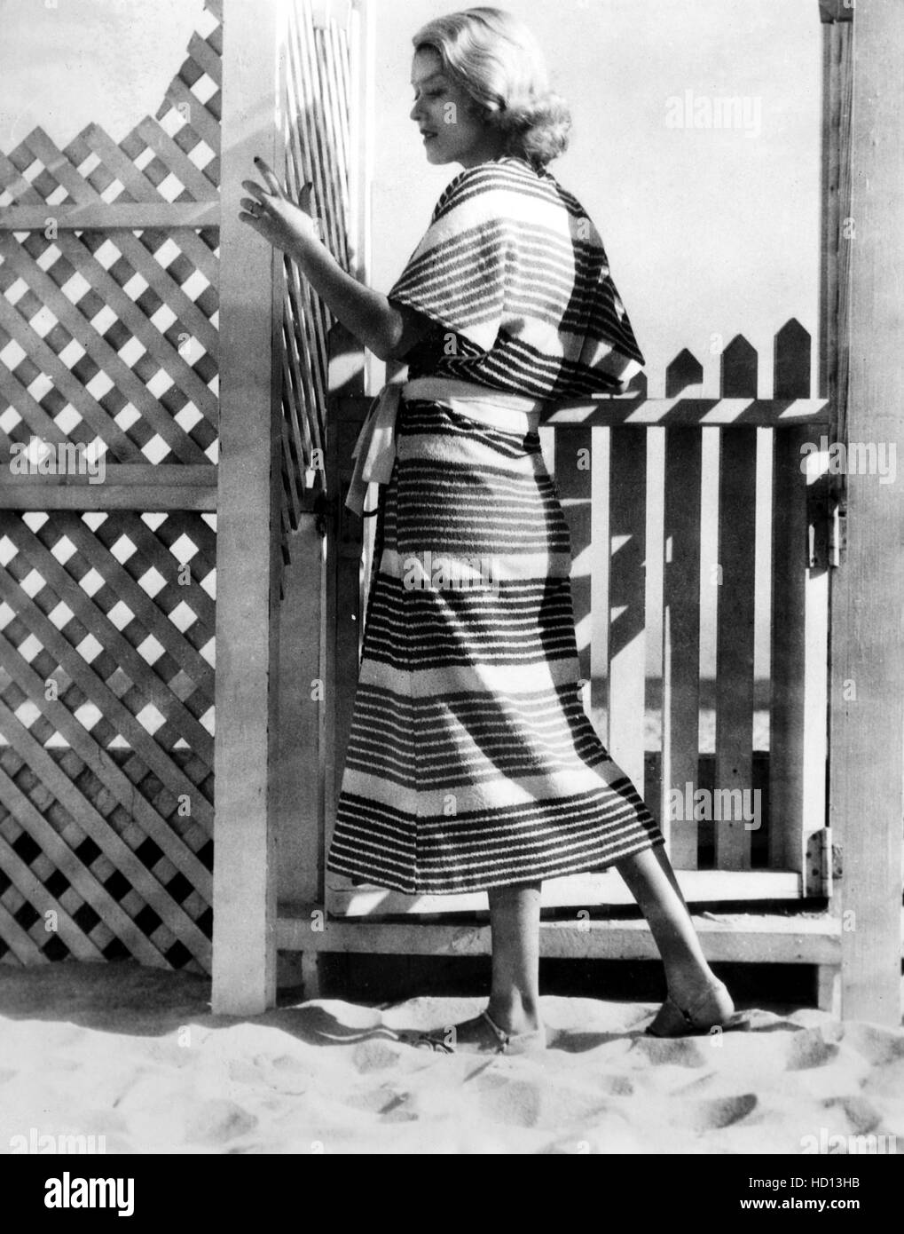 Constance Bennett at her beach home, August 18, 1932 Stock Photo - Alamy