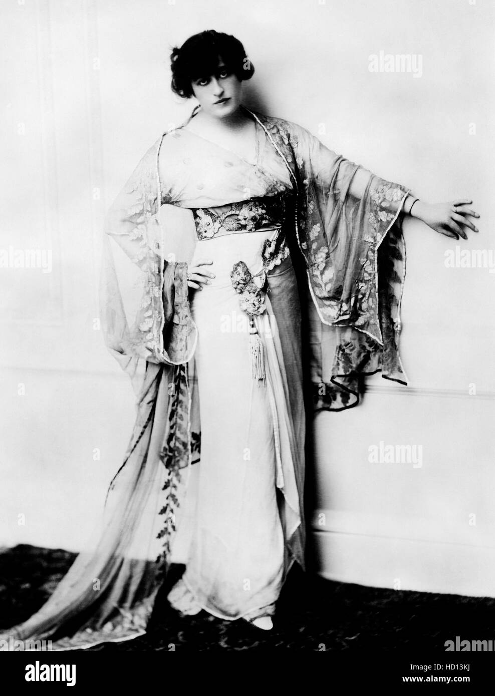 Constance Collier, ca. mid 1910s Stock Photo - Alamy