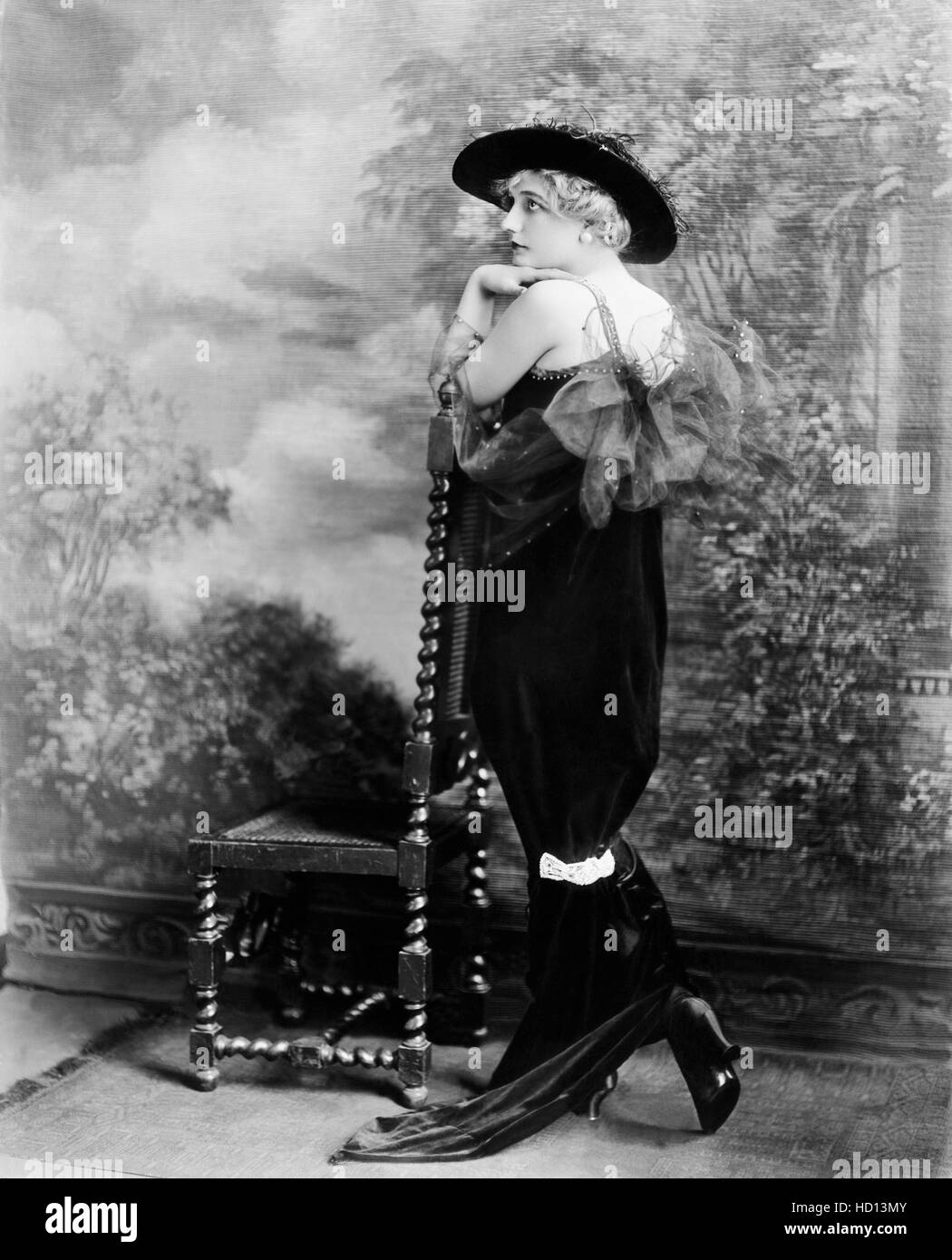 Silent movie actress Constance Johnson, in a fashionable hobble skirt ...