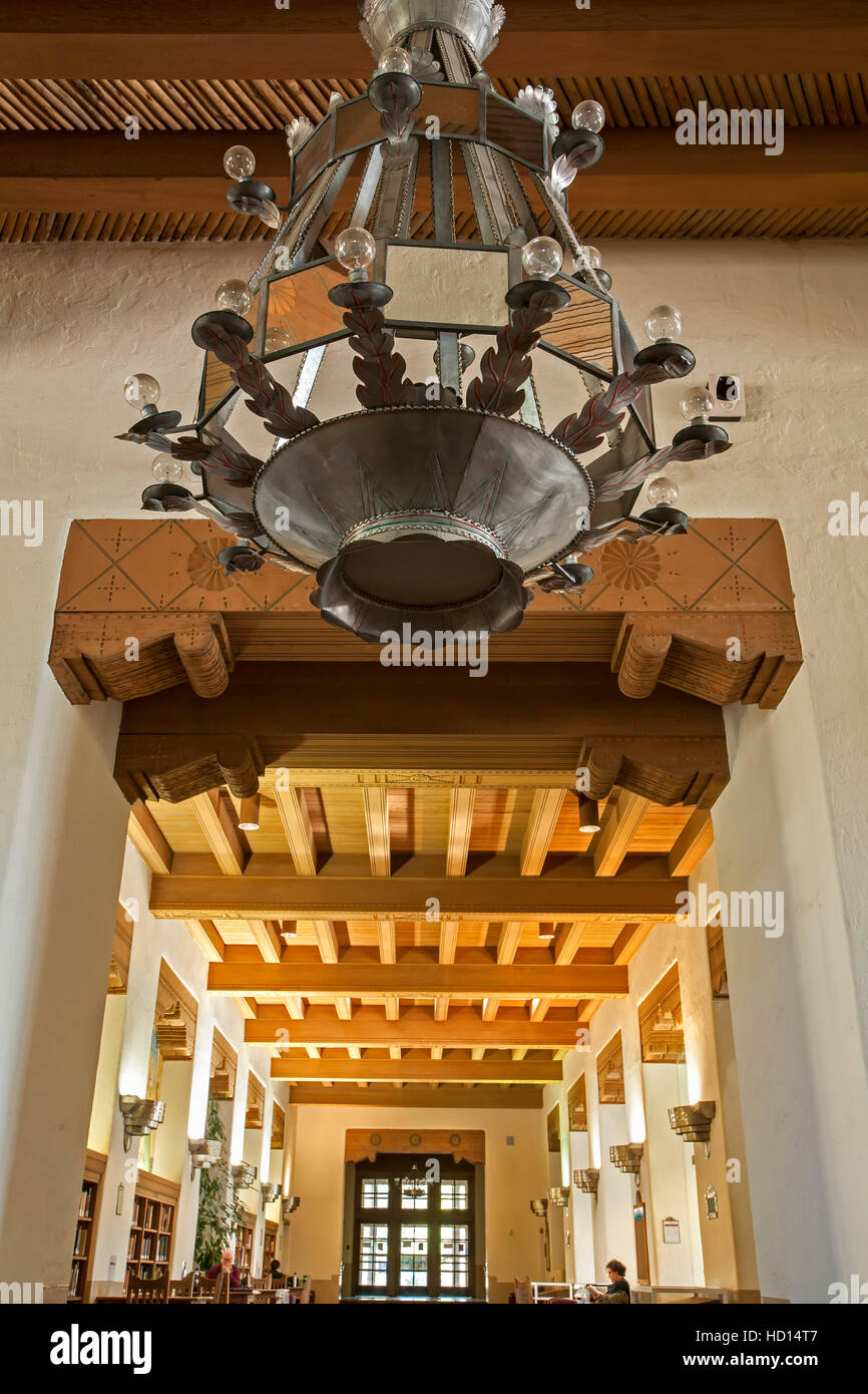 Architectural ceiling details hi-res stock photography and images - Alamy