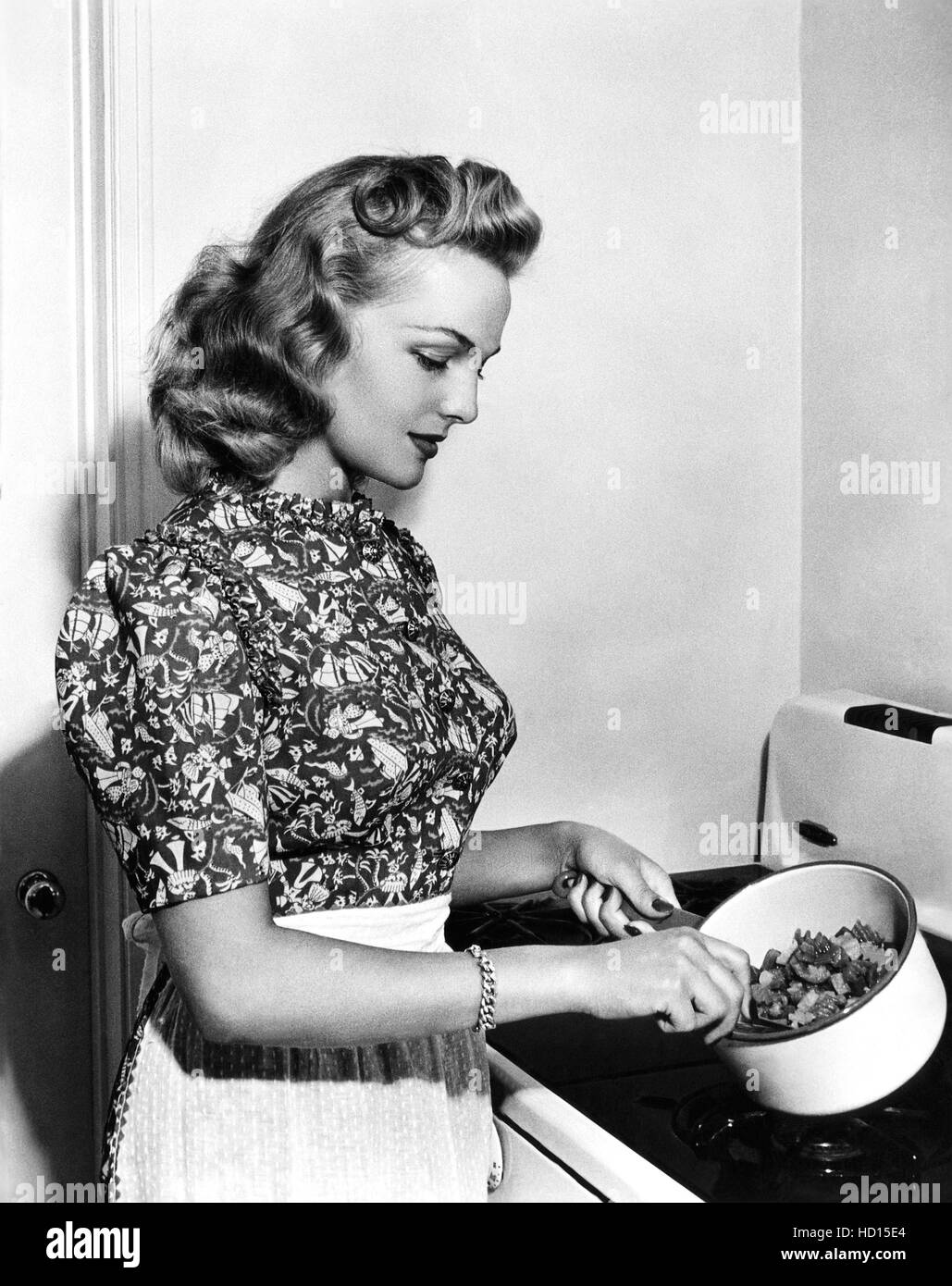 Elyse Knox