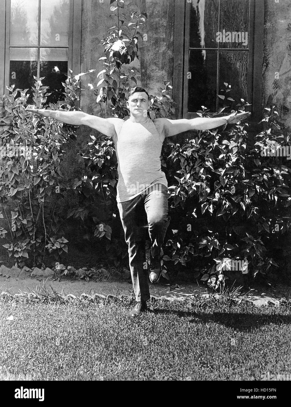 Elmo Lincoln, exercising in his front yard, 1923 Stock Photo - Alamy