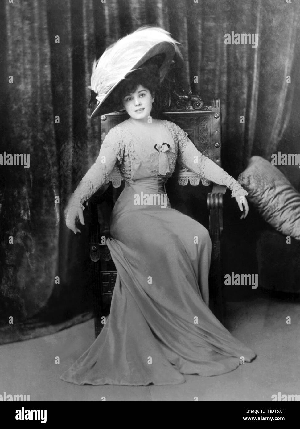 1900s hi-res stock photography and images - Alamy