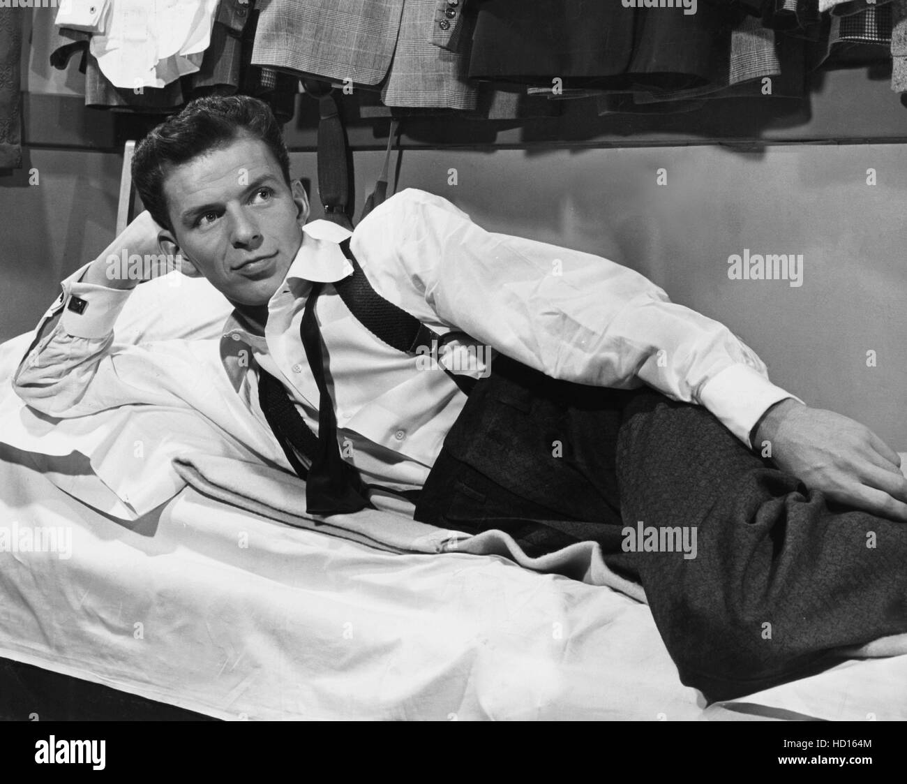Frank Sinatra, backstage at the Paramount Theater, New York, 1944 Stock ...