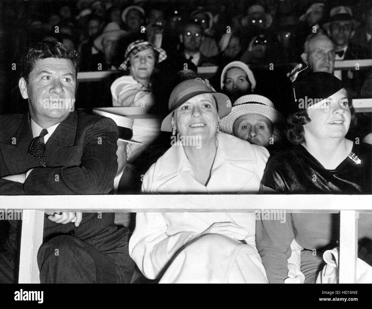 From left: George Bancroft with wife Octavia Broske and daughter ...