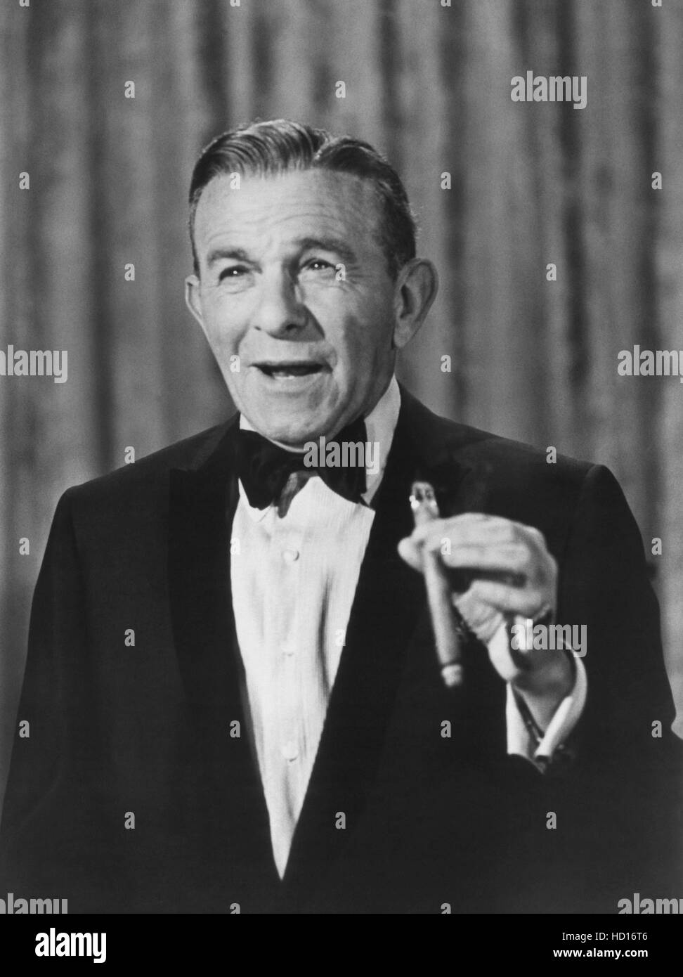 George Burns, 1960s Stock Photo - Alamy