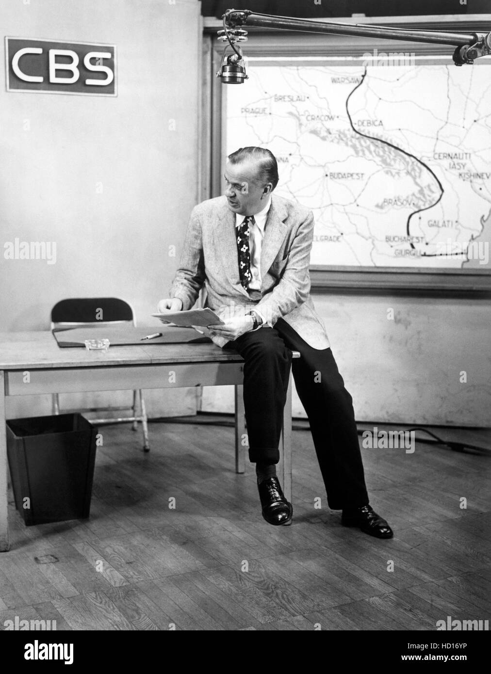CBS News military reporter (Major) George Fielding Eliot, 1894-1971 ...