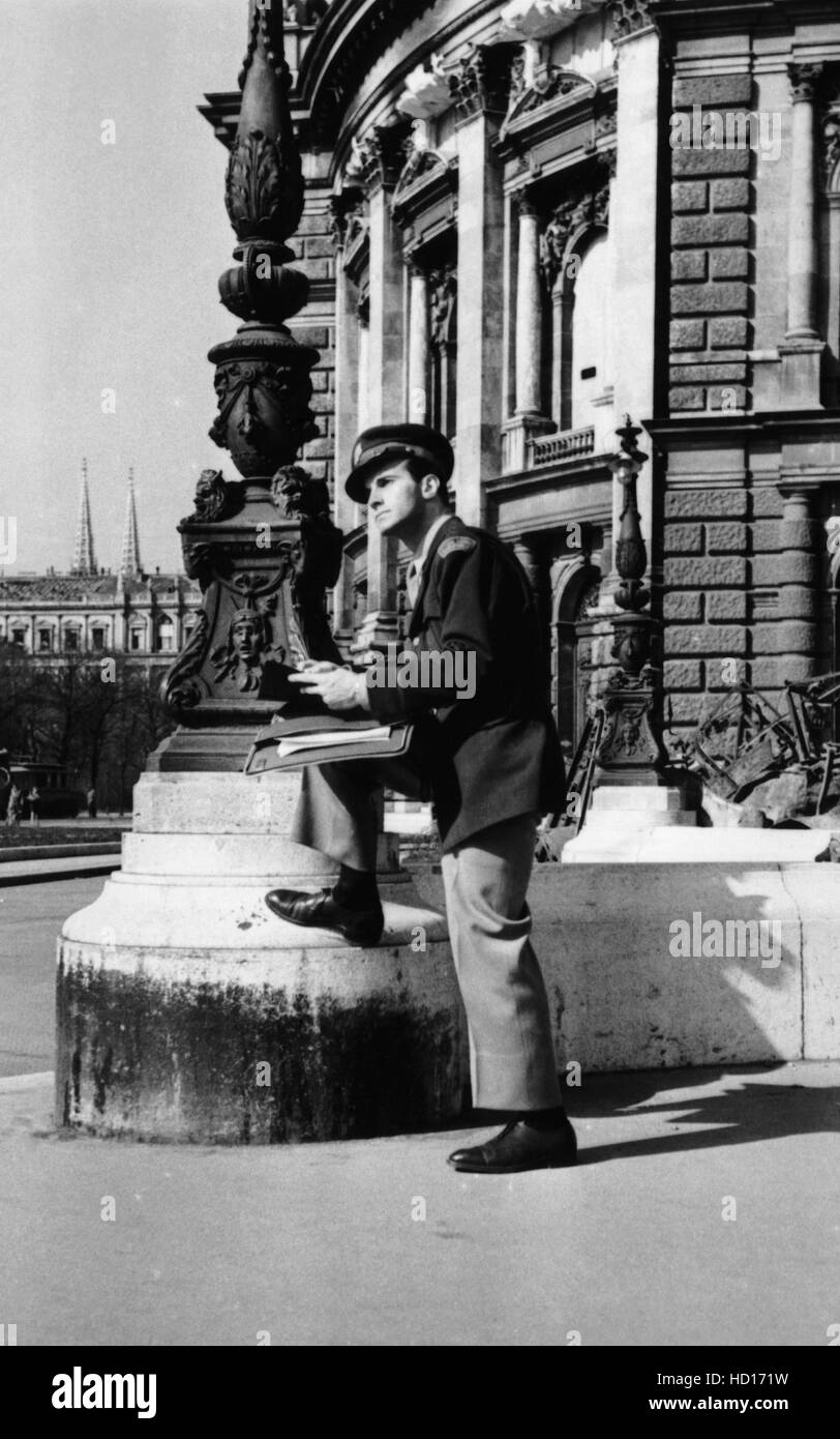 Helmut Dantine visits his hometown, Vienna, after World War II (here he ...
