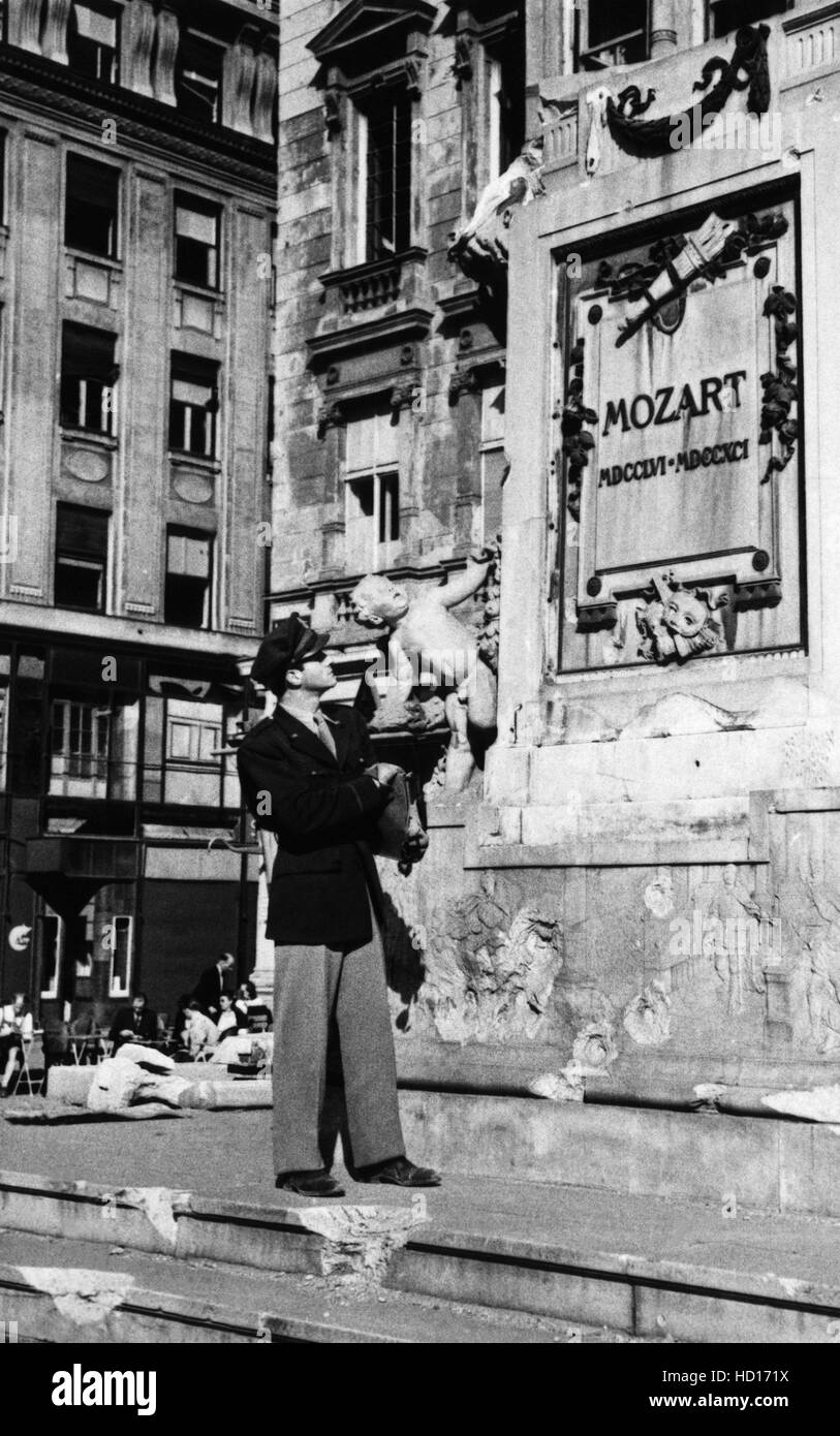 Helmut Dantine visits his hometown, Vienna, after World War II (here he ...