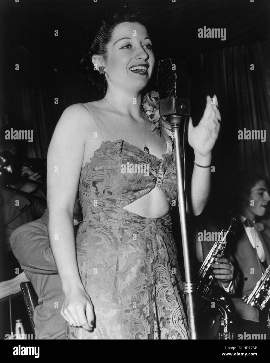 Helen Forrest performing, 1942 Stock Photo - Alamy