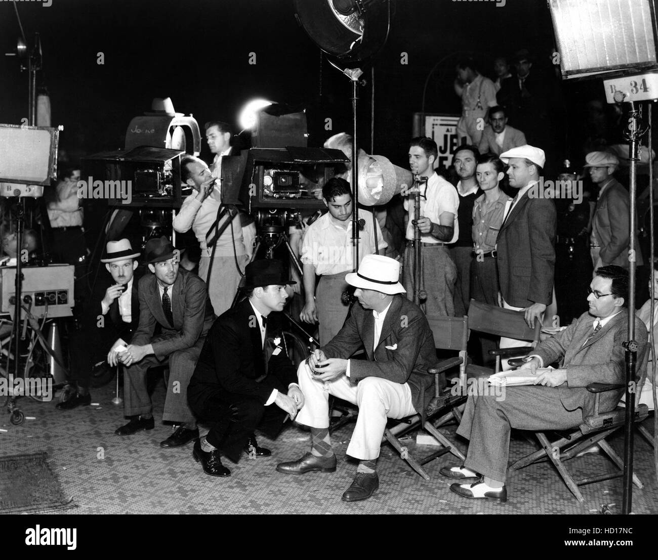 SCARFACE, Vince Barnett, Paul Muni, director Howard Hawks, Hughes ...