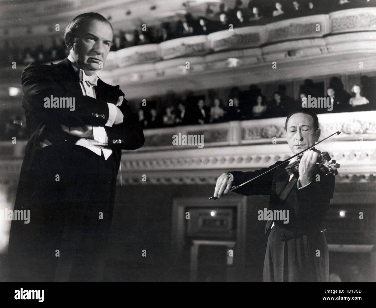 CARNEGIE HALL, Fritz Reiner, Jascha Heifetz, 1947 Stock Photo - Alamy