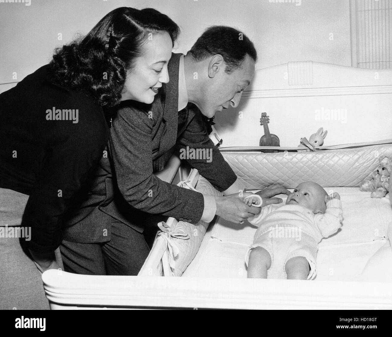 Jascha Heifetz, right, and his second wife, Frances Heifetz, with their ...