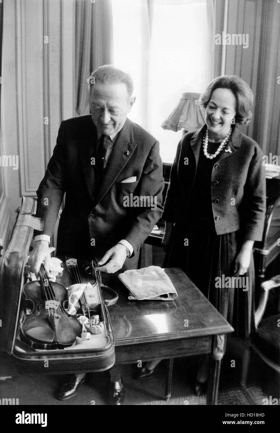 Jascha Heifetz, left, and his second wife, Frances Heifetz, with his ...