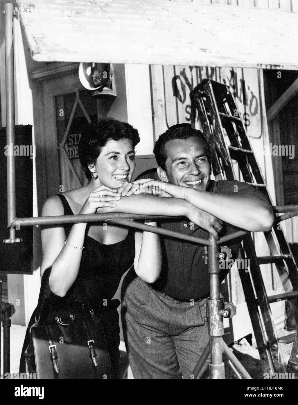 Jack Kelly, right and his wife, actress May Wynn, 1962 Stock Photo - Alamy