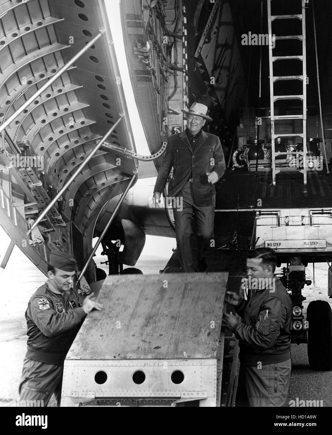 HELLFIGHTERS, John Wayne on the set, 1968 Stock Photo - Alamy